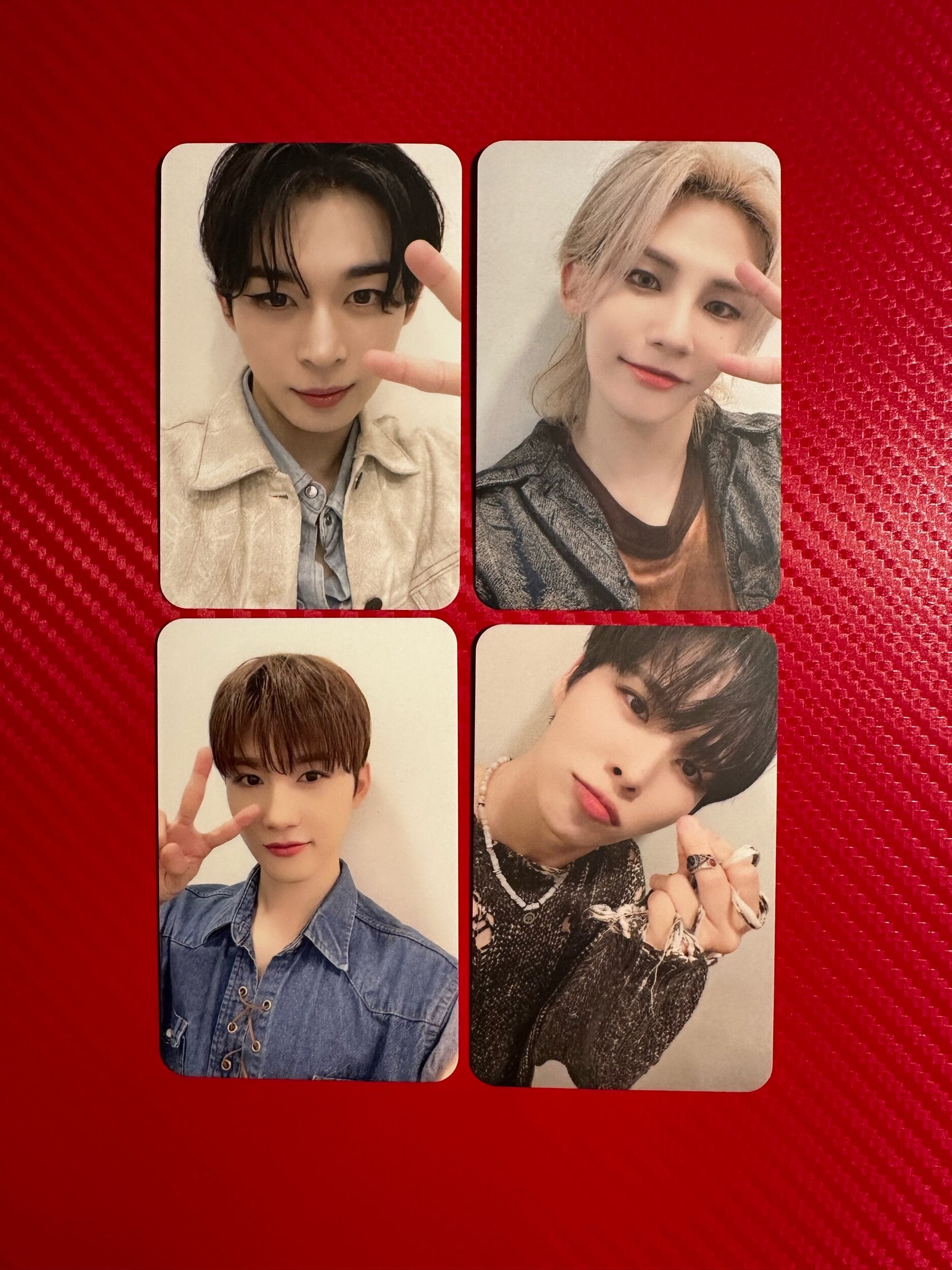 [XEED | XD] *Shun Only* K-Stage Showcase Preorder Benefit Photocard – Rock Paper Scissors K-Pop